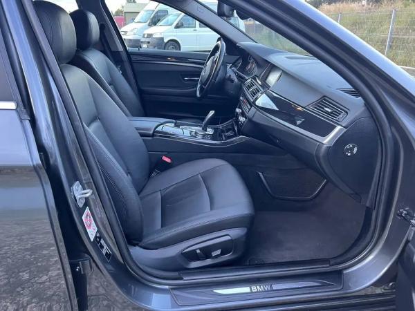 Grey BMW 518 2016 in Riga, with an engine capacity of 2.00 L and mileage of 244 thousand km for 10995 €, photo 7 on AUTOMOTO.COM.LV