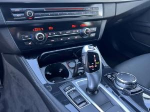 Pelēks BMW 518 2016 Rīga, ar dzinēja tilpumu 2.00 L un nobraukumu 244 tūkst. km par 10995 €, foto 16 vietnē AUTOMOTO.COM.LV