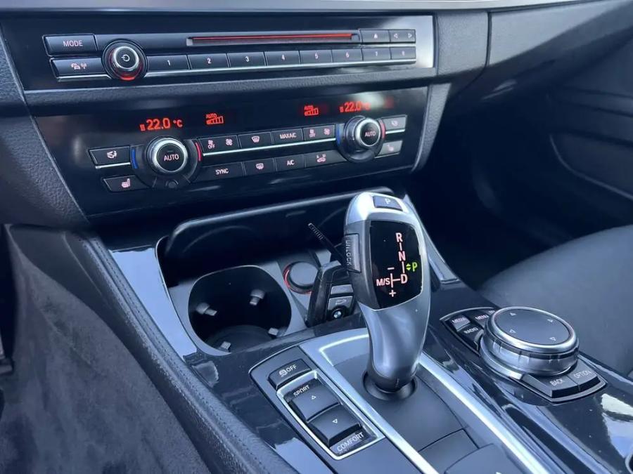 Pelēks BMW 518 2016 Rīga, ar dzinēja tilpumu 2.00 L un nobraukumu 244 tūkst. km par 10995 €, foto 16 vietnē AUTOMOTO.COM.LV