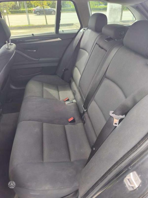 Grey BMW 518 2016 in Klaipeda, with an engine capacity of 2.00 L and mileage of 200 thousand km for 10000 €, photo 7 on AUTOMOTO.COM.LV