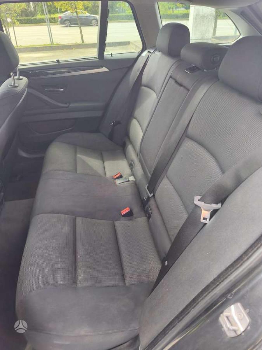Grey BMW 518 2016 in Klaipeda, with an engine capacity of 2.00 L and mileage of 200 thousand km for 10000 €, photo 7 on AUTOMOTO.COM.LV