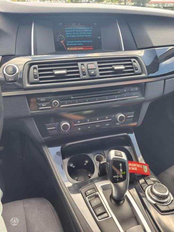 Grey BMW 518 2016 in Klaipeda, with an engine capacity of 2.00 L and mileage of 200 thousand km for 10000 €, photo 11 on AUTOMOTO.COM.LV