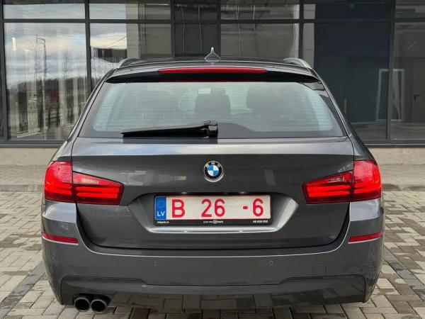 Grey BMW 518 2017 in Riga, with an engine capacity of 2.00 L and mileage of 243 thousand km for 14999 €, photo 4 on AUTOMOTO.COM.LV