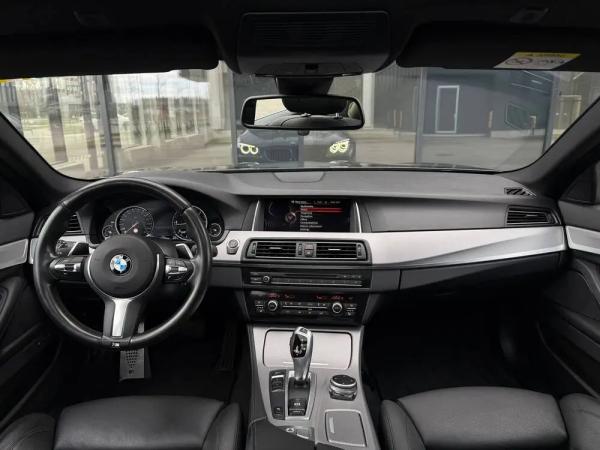 Grey BMW 518 2017 in Riga, with an engine capacity of 2.00 L and mileage of 243 thousand km for 14999 €, photo 9 on AUTOMOTO.COM.LV