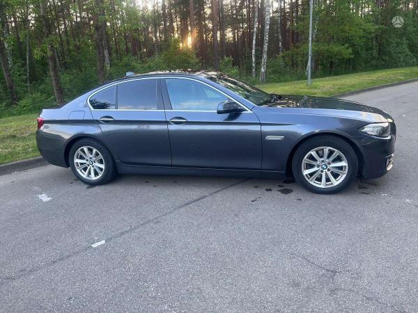 BMW 518 2016 in Visaginas, with an engine capacity of 2.00 L and mileage of 154 thousand km for 13400 €, photo 8 on AUTOMOTO.COM.LV