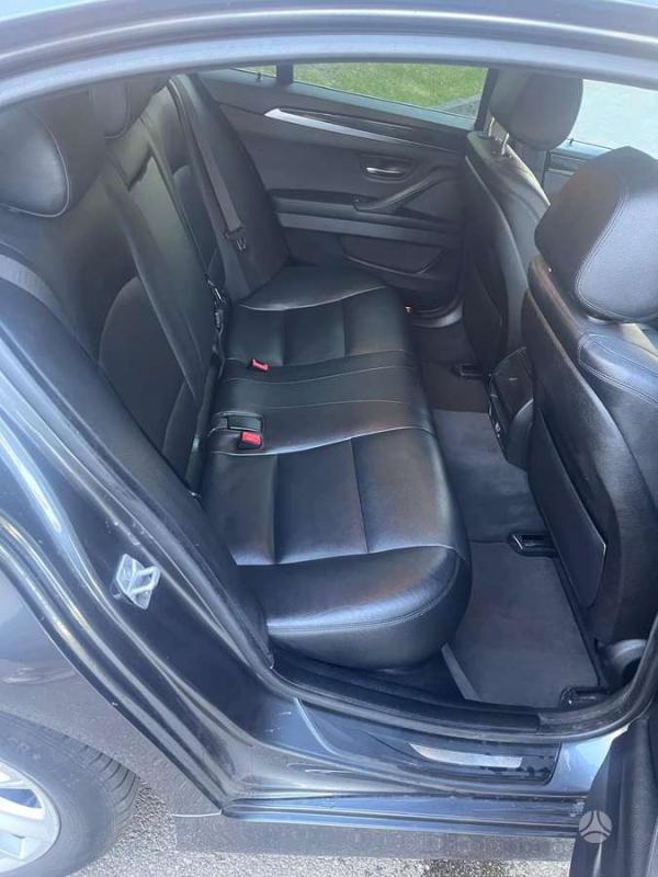 BMW 518 2016 in Visaginas, with an engine capacity of 2.00 L and mileage of 154 thousand km for 13400 €, photo 10 on AUTOMOTO.COM.LV