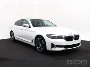 Balts BMW 518 2023 Rīga, ar dzinēja tilpumu 2.00 L un nobraukumu 157 tūkst. km par 27999 €, foto  vietnē AUTOMOTO.COM.LV