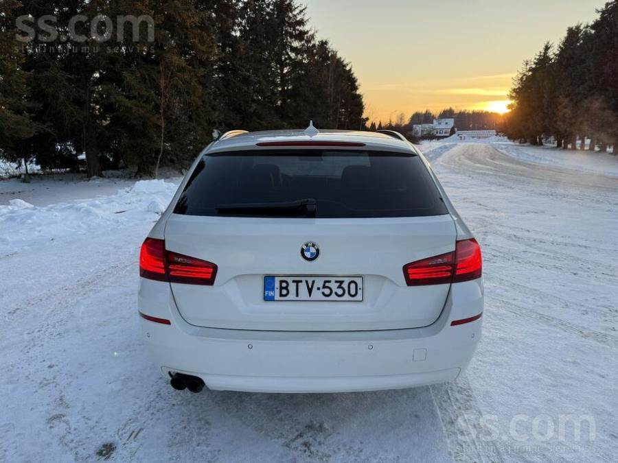 White BMW 518 2017 in Riga, with an engine capacity of 2.00 L and mileage of 393 thousand km for 7300 €, photo 3 on AUTOMOTO.COM.LV