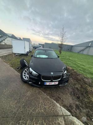 Black BMW 520 2012 in Kaunas, with an engine capacity of 2.00 L and mileage of 230 thousand km for 3000 €, photo  on AUTOMOTO.COM.LV