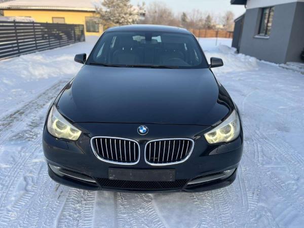 Black BMW 520 2013 in Kaunas, with an engine capacity of 2.00 L and mileage of 247 thousand km for 8999 €, photo 5 on AUTOMOTO.COM.LV