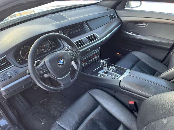 Black BMW 520 2013 in Kaunas, with an engine capacity of 2.00 L and mileage of 247 thousand km for 8999 €, photo 8 on AUTOMOTO.COM.LV
