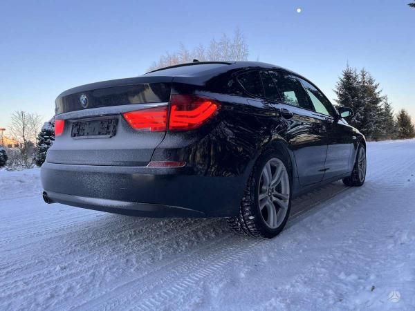 Black BMW 520 2013 in Kaunas, with an engine capacity of 2.00 L and mileage of 249 thousand km for 9500 €, photo 5 on AUTOMOTO.COM.LV