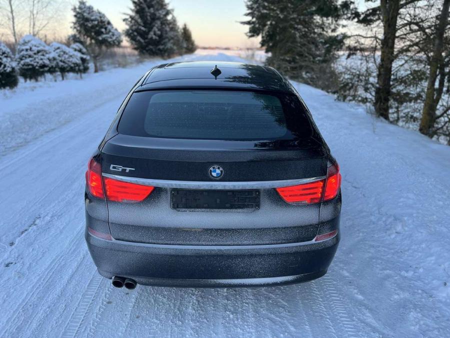 Black BMW 520 2013 in Kaunas, with an engine capacity of 2.00 L and mileage of 249 thousand km for 9600 €, photo 9 on AUTOMOTO.COM.LV