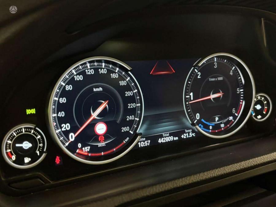 Melns BMW 520 2013 Marijampole, ar dzinēja tilpumu 2.00 L un nobraukumu 443 tūkst. km par 10999 €, foto 4 vietnē AUTOMOTO.COM.LV