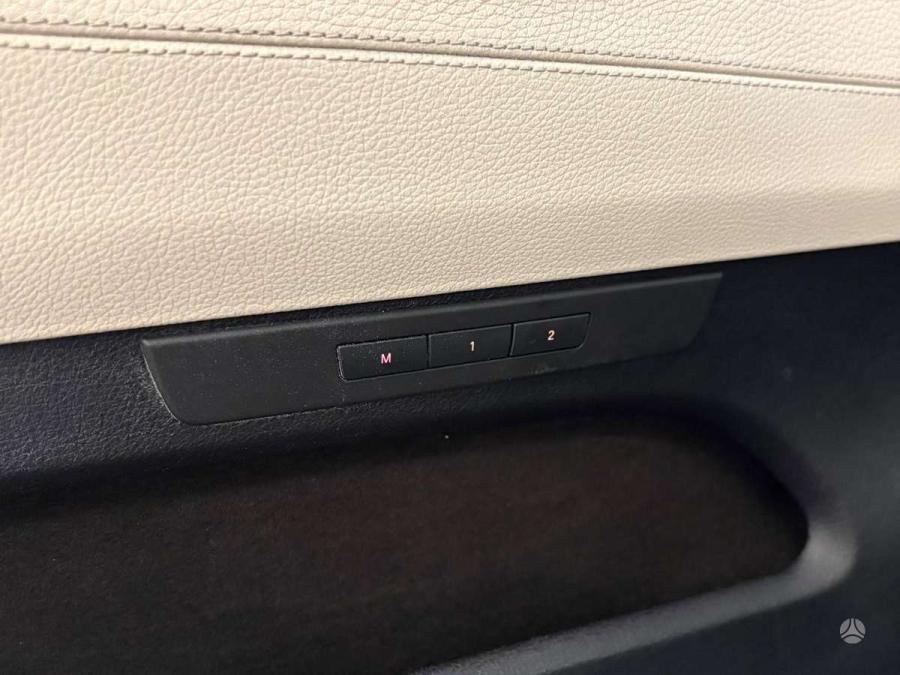 Melns BMW 520 2013 Marijampole, ar dzinēja tilpumu 2.00 L un nobraukumu 443 tūkst. km par 10999 €, foto 13 vietnē AUTOMOTO.COM.LV