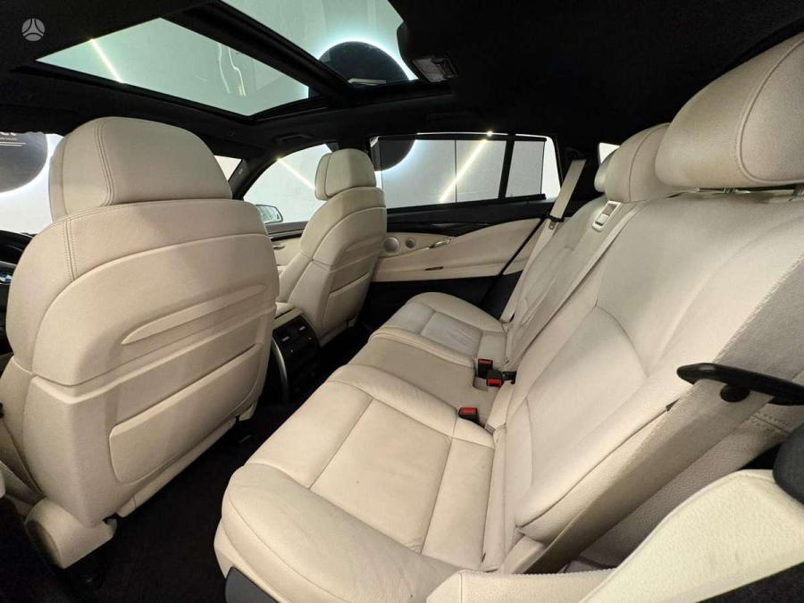 Melns BMW 520 2013 Marijampole, ar dzinēja tilpumu 2.00 L un nobraukumu 443 tūkst. km par 10999 €, foto 17 vietnē AUTOMOTO.COM.LV