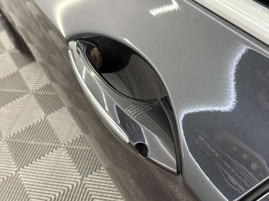 Melns BMW 520 2013 Marijampole, ar dzinēja tilpumu 2.00 L un nobraukumu 443 tūkst. km par 10999 €, foto 35 vietnē AUTOMOTO.COM.LV