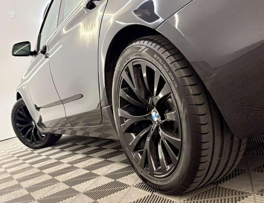 Melns BMW 520 2013 Marijampole, ar dzinēja tilpumu 2.00 L un nobraukumu 443 tūkst. km par 10999 €, foto 36 vietnē AUTOMOTO.COM.LV