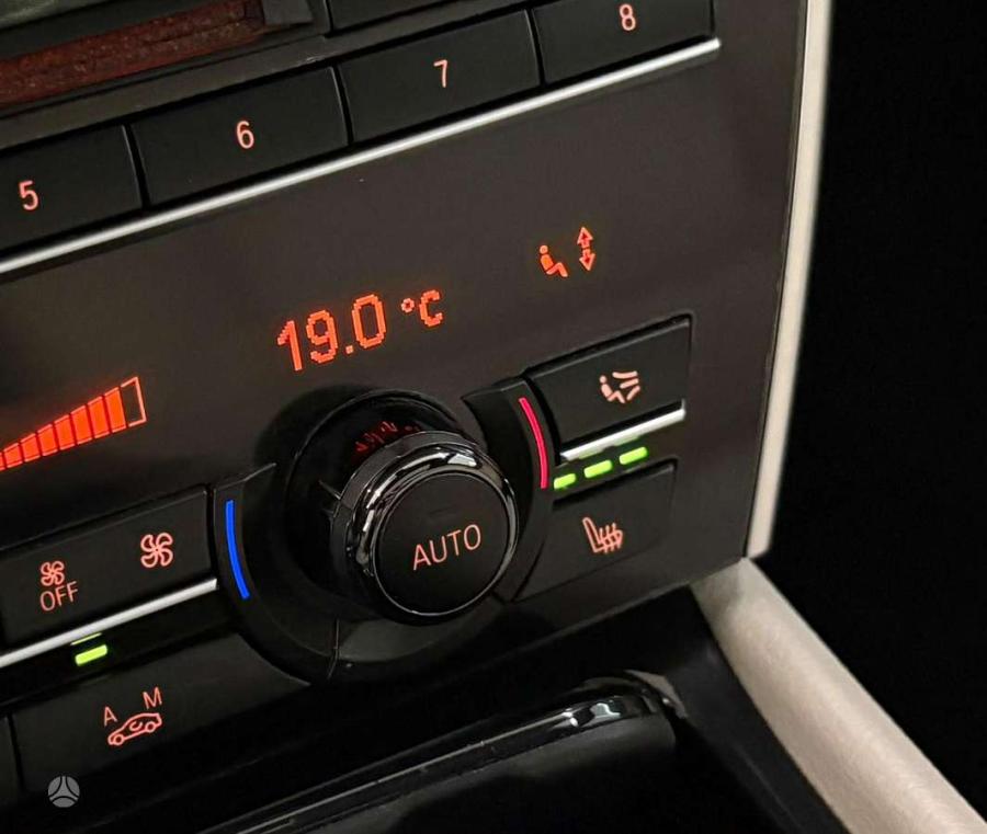 Melns BMW 520 2013 Marijampole, ar dzinēja tilpumu 2.00 L un nobraukumu 443 tūkst. km par 10999 €, foto 39 vietnē AUTOMOTO.COM.LV