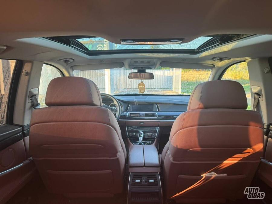 Melns BMW 520 2013 Šauļi, ar dzinēja tilpumu 2.00 L un nobraukumu 201 tūkst. km par 12700 €, foto 13 vietnē AUTOMOTO.COM.LV