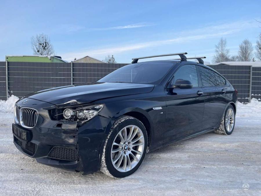 Melns BMW 520 2014 Kauņa, ar dzinēja tilpumu 2.00 L un nobraukumu 302 tūkst. km par 9990 €, foto 1 vietnē AUTOMOTO.COM.LV