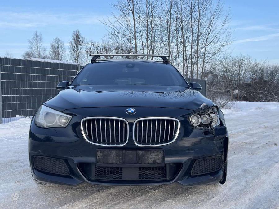 Melns BMW 520 2014 Kauņa, ar dzinēja tilpumu 2.00 L un nobraukumu 302 tūkst. km par 9990 €, foto 3 vietnē AUTOMOTO.COM.LV