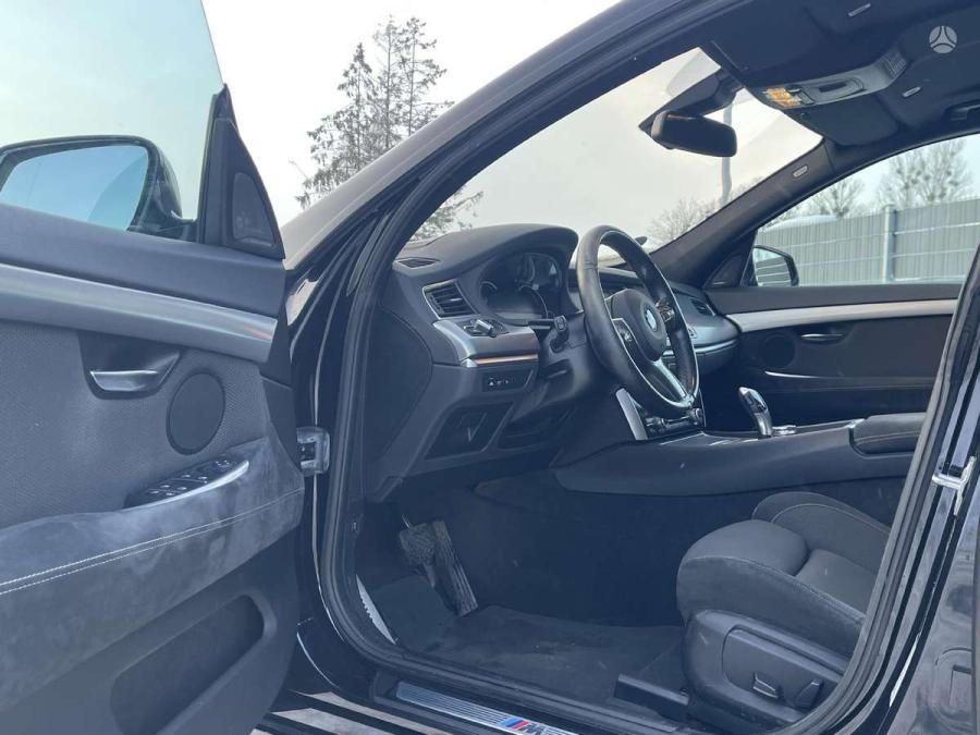 Melns BMW 520 2014 Kauņa, ar dzinēja tilpumu 2.00 L un nobraukumu 302 tūkst. km par 9990 €, foto 9 vietnē AUTOMOTO.COM.LV