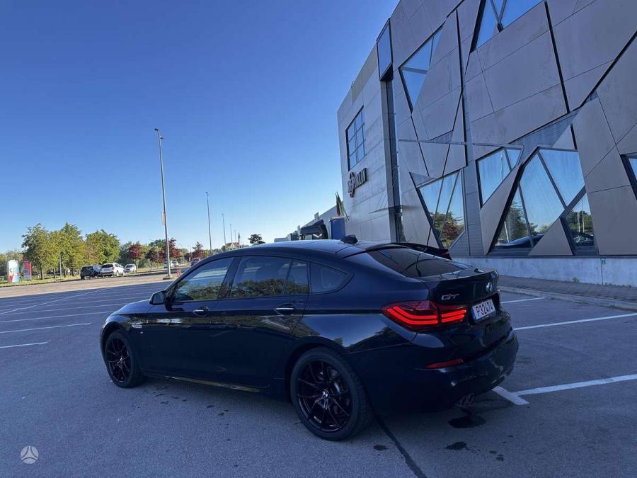 Melns BMW 520 2014 Šauļi, ar dzinēja tilpumu 2.00 L un nobraukumu 251 tūkst. km par 14800 €, foto 4 vietnē AUTOMOTO.COM.LV