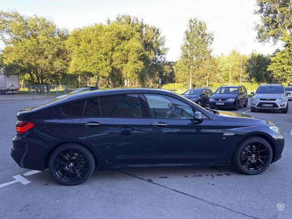 Black BMW 520 2014 in Siauliai, with an engine capacity of 2.00 L and mileage of 251 thousand km for 14800 €, photo 8 on AUTOMOTO.COM.LV