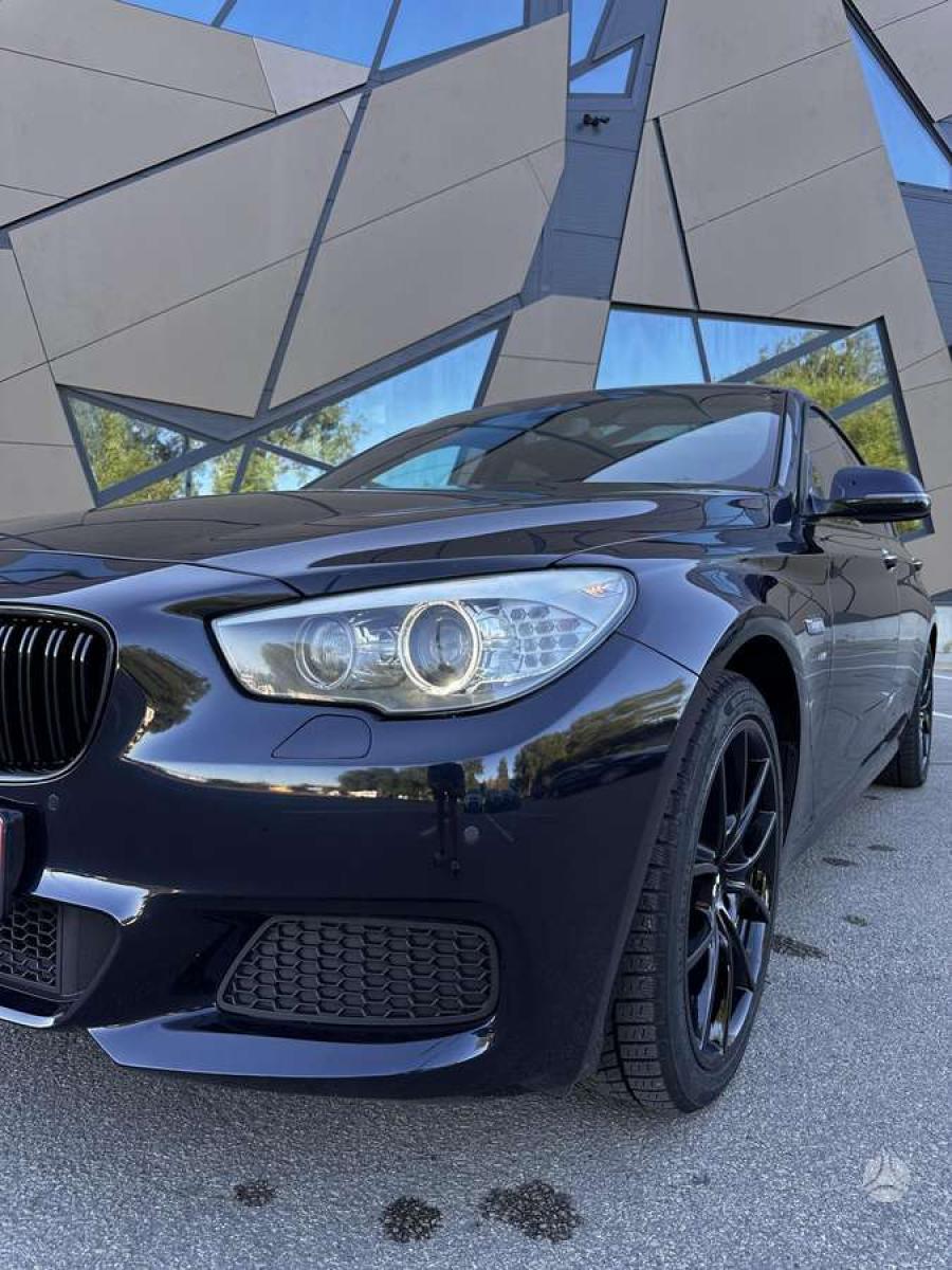 Melns BMW 520 2014 Šauļi, ar dzinēja tilpumu 2.00 L un nobraukumu 251 tūkst. km par 14800 €, foto 23 vietnē AUTOMOTO.COM.LV