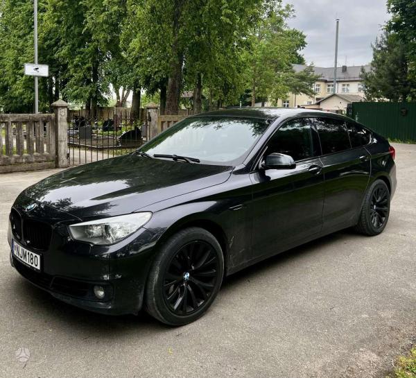 Melns BMW 520 2014 Panevēža, ar dzinēja tilpumu 2.00 L un nobraukumu 230 tūkst. km par 13299 €, foto 1 vietnē AUTOMOTO.COM.LV