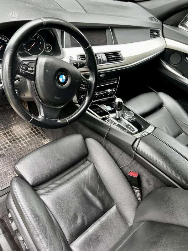 Melns BMW 520 2014 Panevēža, ar dzinēja tilpumu 2.00 L un nobraukumu 230 tūkst. km par 13299 €, foto 10 vietnē AUTOMOTO.COM.LV