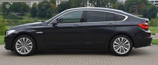 Black BMW 520 2014 in Vilnius, with an engine capacity of 2.00 L and mileage of 279 thousand km for 11900 €, photo 3 on AUTOMOTO.COM.LV