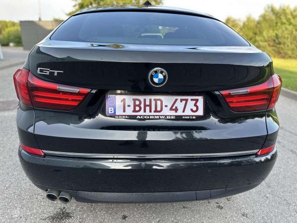 Black BMW 520 2015 in Utena, with an engine capacity of 2.00 L and mileage of 252 thousand km for 12550 €, photo 7 on AUTOMOTO.COM.LV