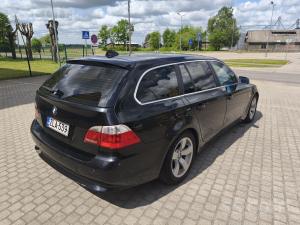 Black BMW 520 2007 in Cesis, with an engine capacity of 2.00 L and mileage of 298 thousand km for 2250 €, photo 8 on AUTOMOTO.COM.LV