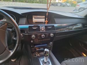Черный БМВ 520 2008 в Юрмала, объемом двигателя 2.00 л и пробегом 280 тыс. км за 4800 €, фото 4 на AUTOMOTO.COM.LV