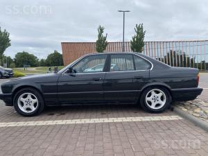 Melns BMW 520 1990 Ventspils, ar dzinēja tilpumu 2.00 L un nobraukumu 243 tūkst. km par 4350 €, foto 8 vietnē AUTOMOTO.COM.LV