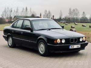 Melns BMW 520 1990 Valmiera, ar dzinēja tilpumu 2.00 L un nobraukumu 180 tūkst. km par 6350 €, foto 3 vietnē AUTOMOTO.COM.LV