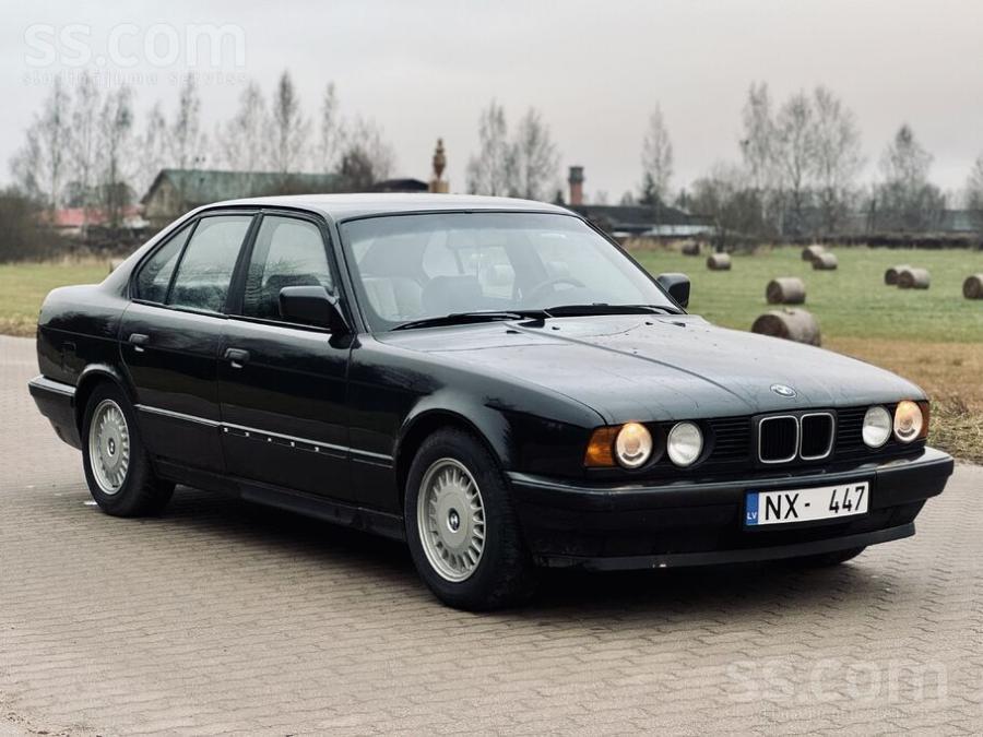Melns BMW 520 1990 Valmiera, ar dzinēja tilpumu 2.00 L un nobraukumu 180 tūkst. km par 6350 €, foto 3 vietnē AUTOMOTO.COM.LV