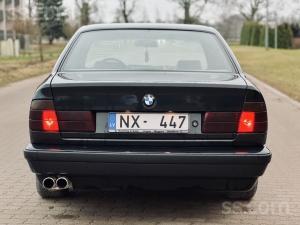Melns BMW 520 1990 Valmiera, ar dzinēja tilpumu 2.00 L un nobraukumu 180 tūkst. km par 6350 €, foto 5 vietnē AUTOMOTO.COM.LV