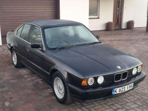 Black BMW 520 1993 in Kretinga, with an engine capacity of 0.00 L and mileage of 68 thousand km for 2400 €, photo 5 on AUTOMOTO.COM.LV