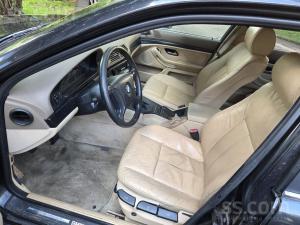 Melns BMW 520 1996 Rīga, ar dzinēja tilpumu 2.80 L un nobraukumu 328 tūkst. km par 2400 €, foto 6 vietnē AUTOMOTO.COM.LV
