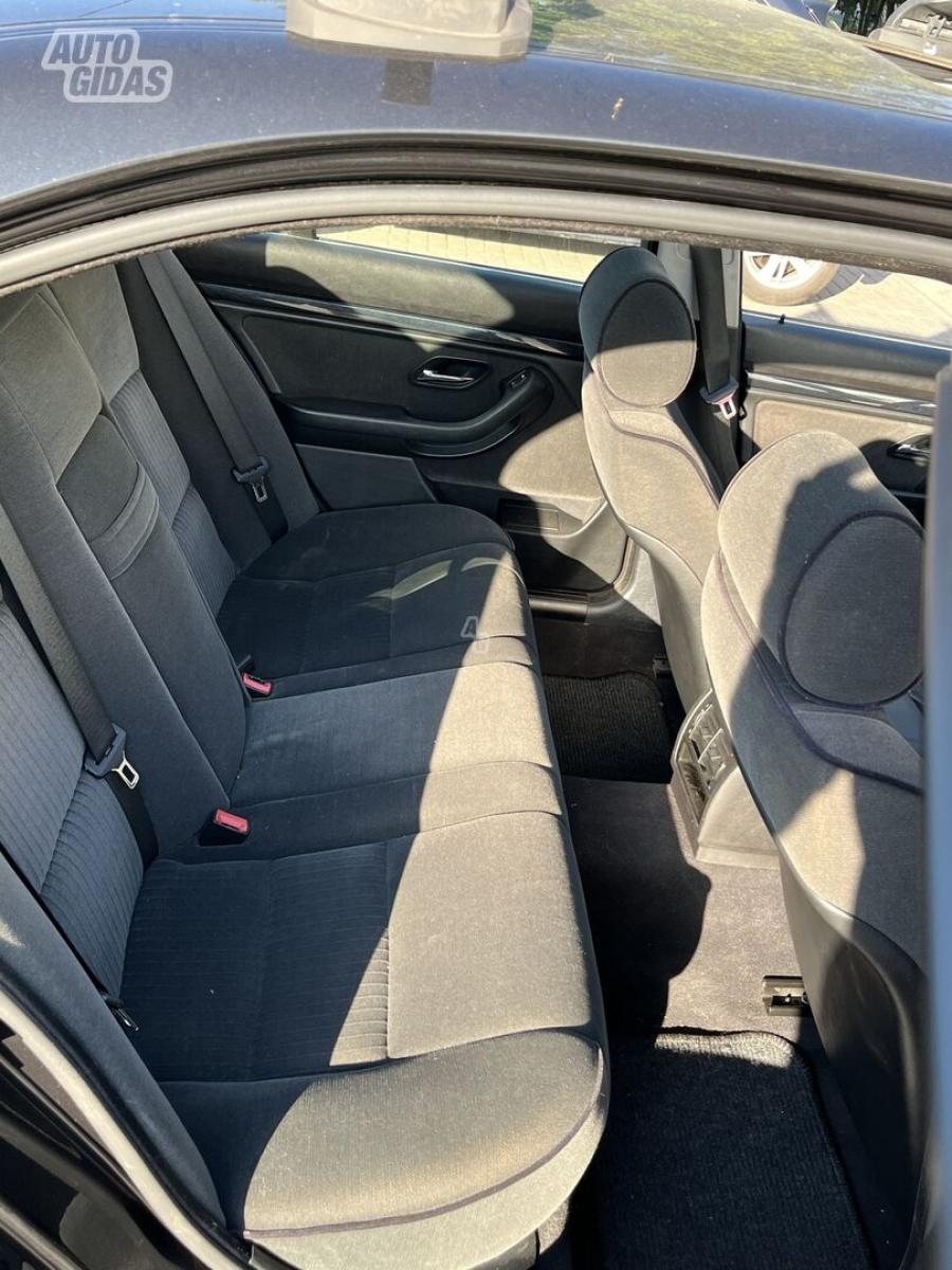 Black BMW 520 1998 in Vilnius, with an engine capacity of 2.00 L and mileage of 267 thousand km for 1600 €, photo 7 on AUTOMOTO.COM.LV