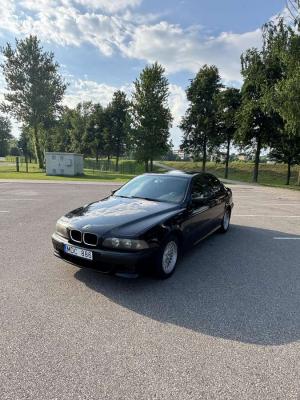 Black BMW 520 1998 in Kedainiai, with an engine capacity of 1.99 L and mileage of 336 thousand km for 2200 €, photo  on AUTOMOTO.COM.LV