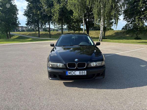 Black BMW 520 1998 in Kedainiai, with an engine capacity of 1.99 L and mileage of 336 thousand km for 2200 €, photo 3 on AUTOMOTO.COM.LV