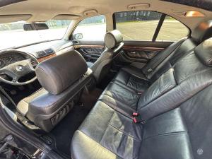 Black BMW 520 1998 in Kedainiai, with an engine capacity of 1.99 L and mileage of 336 thousand km for 2200 €, photo 11 on AUTOMOTO.COM.LV