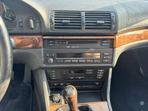 Black BMW 520 1998 in Kedainiai, with an engine capacity of 1.99 L and mileage of 336 thousand km for 2200 €, photo 14 on AUTOMOTO.COM.LV
