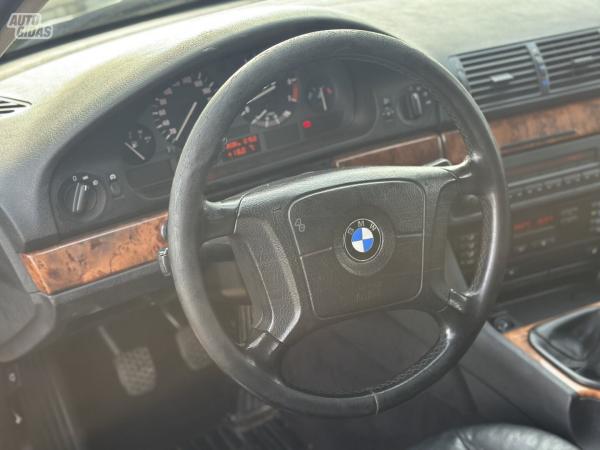 Melns BMW 520 1998 Kauņa, ar dzinēja tilpumu 2.00 L un nobraukumu 340 tūkst. km par 2690 €, foto 10 vietnē AUTOMOTO.COM.LV
