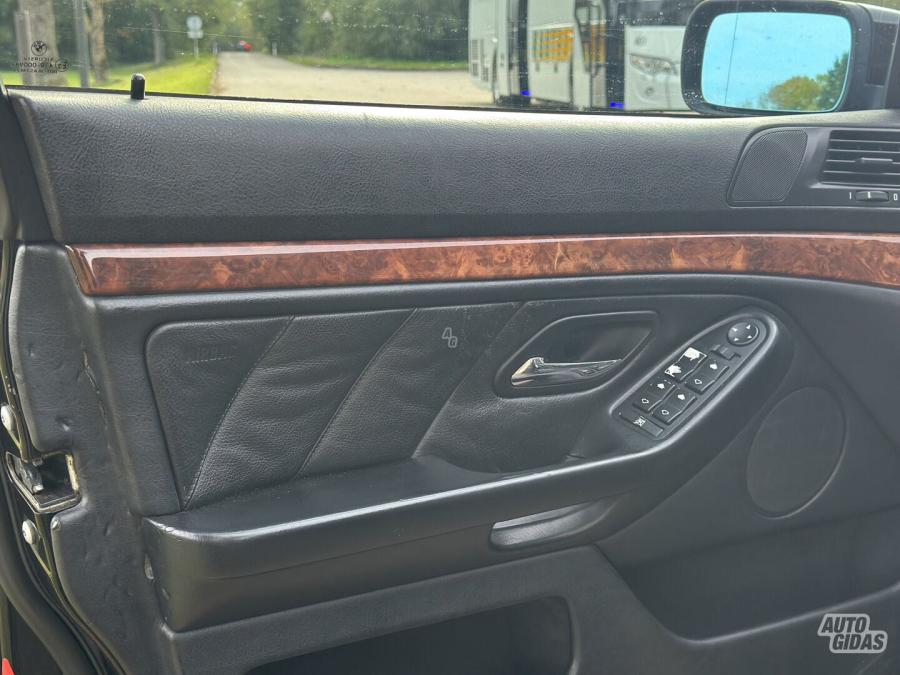 Melns BMW 520 1998 Kauņa, ar dzinēja tilpumu 2.00 L un nobraukumu 340 tūkst. km par 2690 €, foto 13 vietnē AUTOMOTO.COM.LV