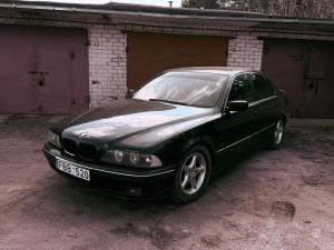 Black BMW 520 2000 in Vilnius, with an engine capacity of 1.95 L and mileage of 282 thousand km for 1300 €, photo 10 on AUTOMOTO.COM.LV